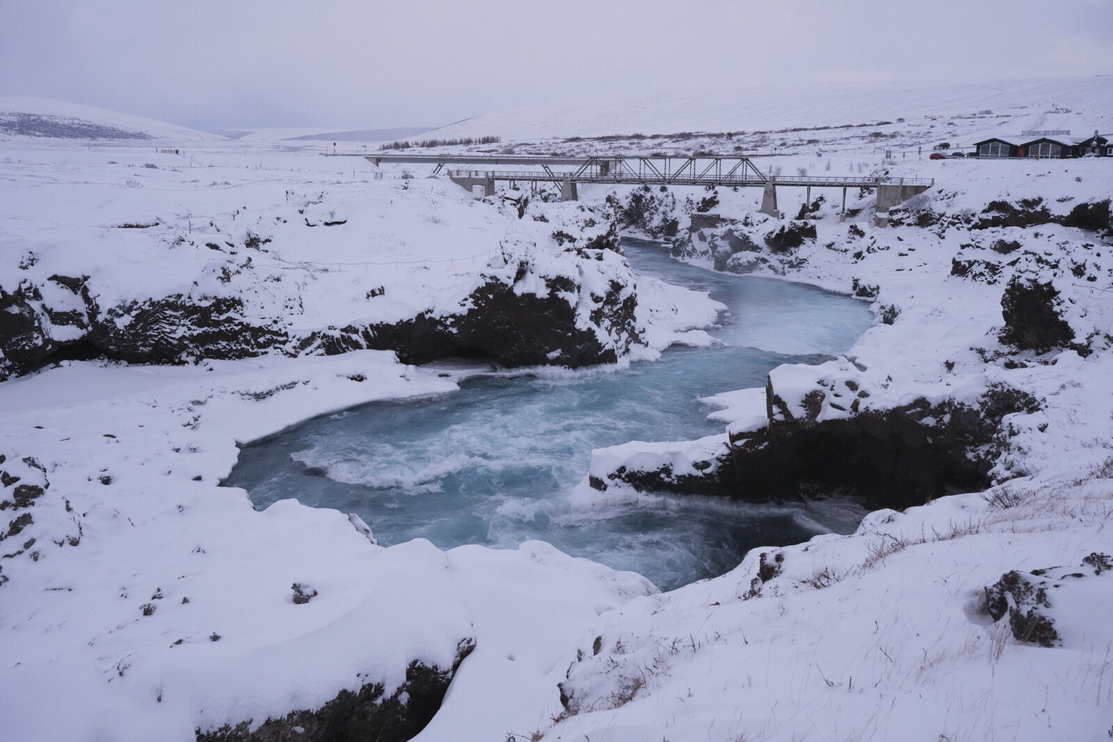 众神瀑布，美到窒息 – An Admirable Pro